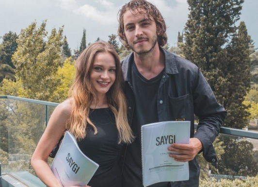 Damla Sönmez Ve Sarp Akkaya Saygı Dizisinin 2. Sezonunda Rol Alacaklar ...