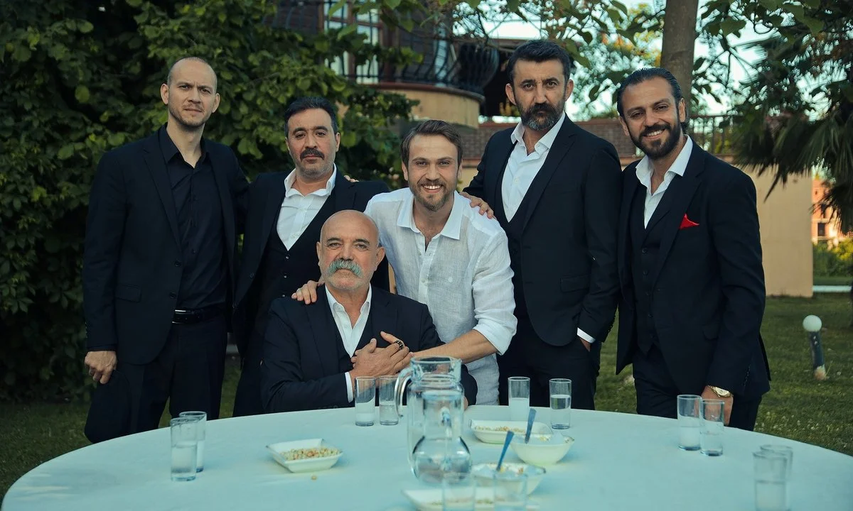 Çukur Dizisi Geri Mi Dönüyor? - Dizihastasi.com